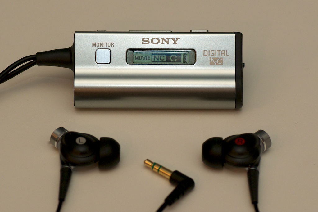 Review: Sony MDR-NC300D Noise Canceling Earbuds – TechPatio